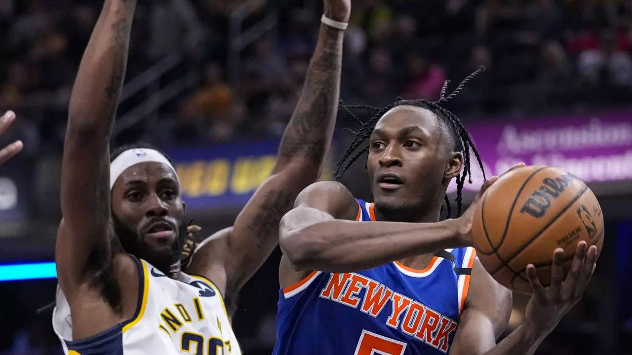 Historic 'three cheers' for New York Knicks in win…