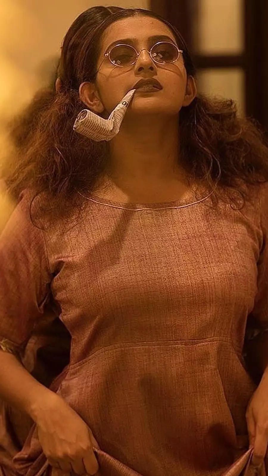 Parvathy Thiruvothu's stylish appearances that will…