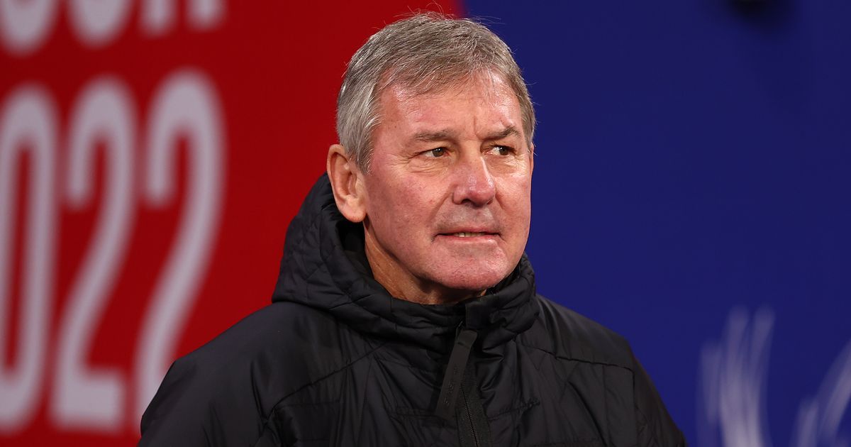 Man Utd legend Bryan Robson involved in car crash en…