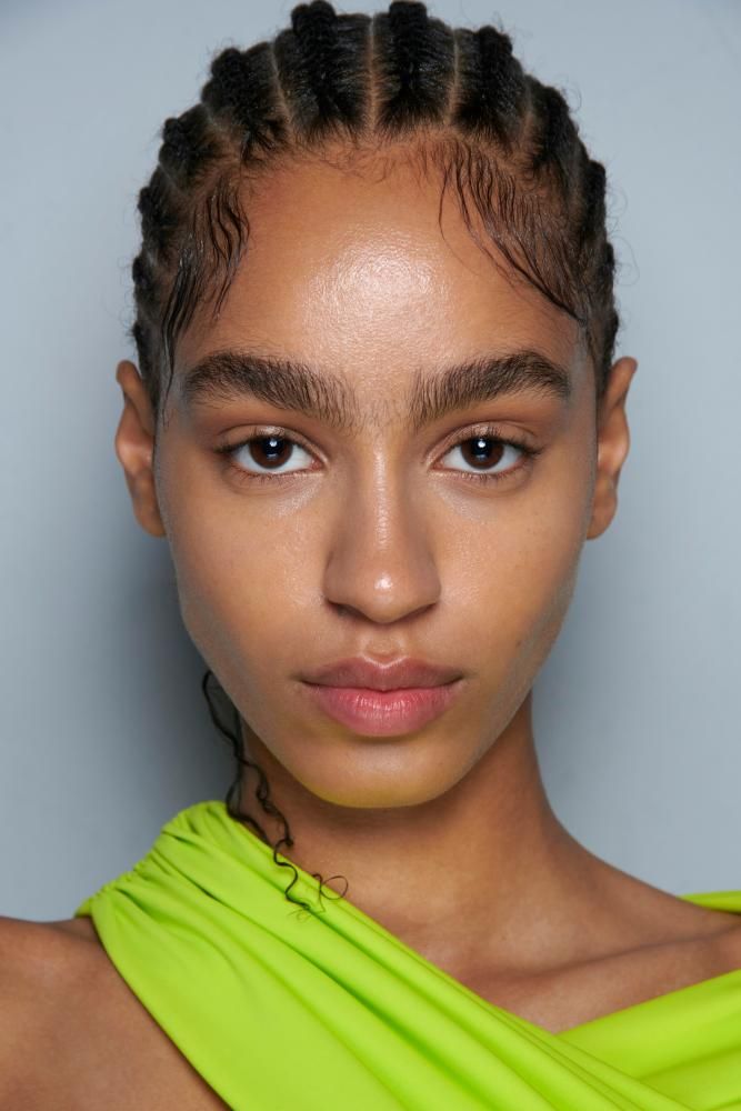 How to play a strong brow game