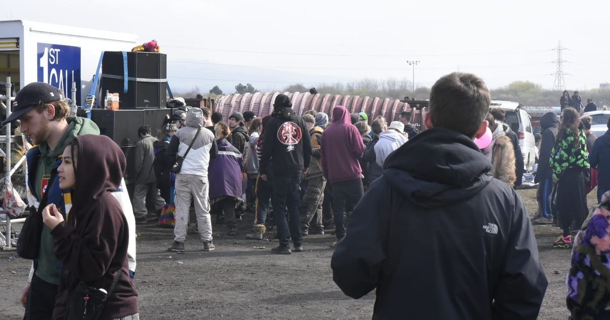 How 1,000 ravers from across the UK managed to evade…