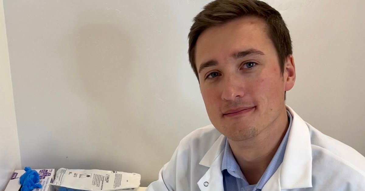 Microbiologist reveals how dirty your toilet actually…
