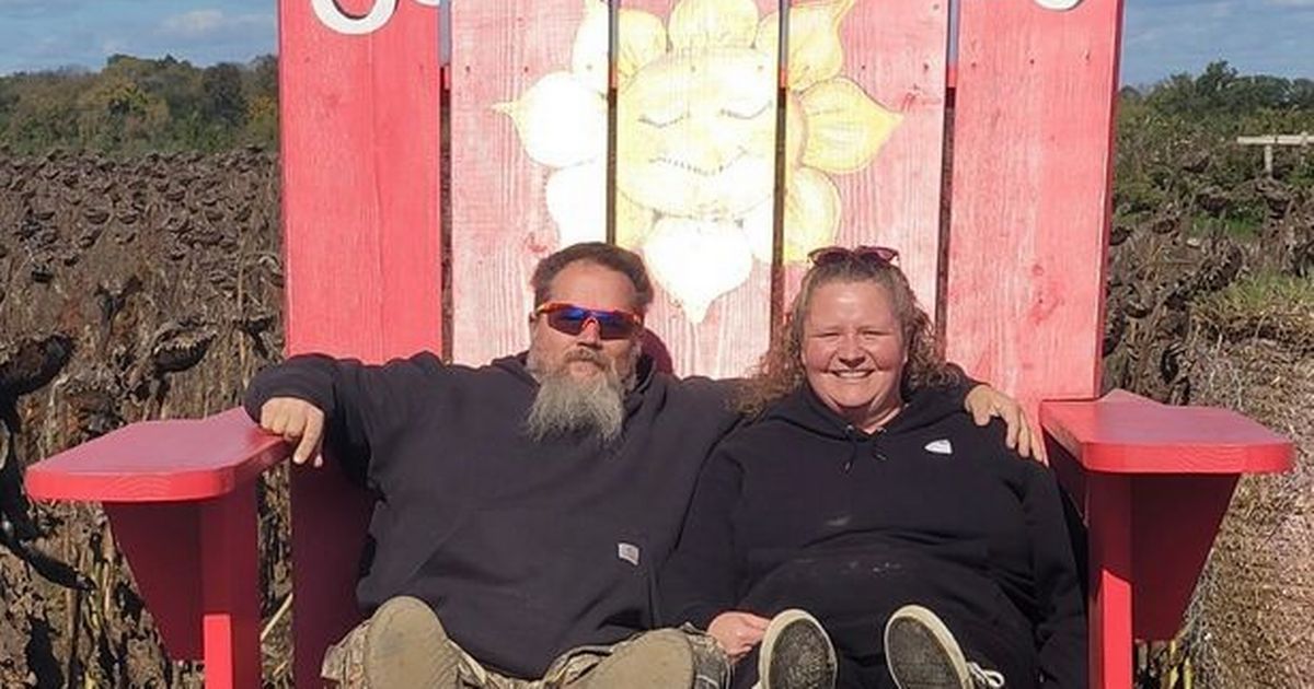 Mum dies in car crash on day of husband's funeral…