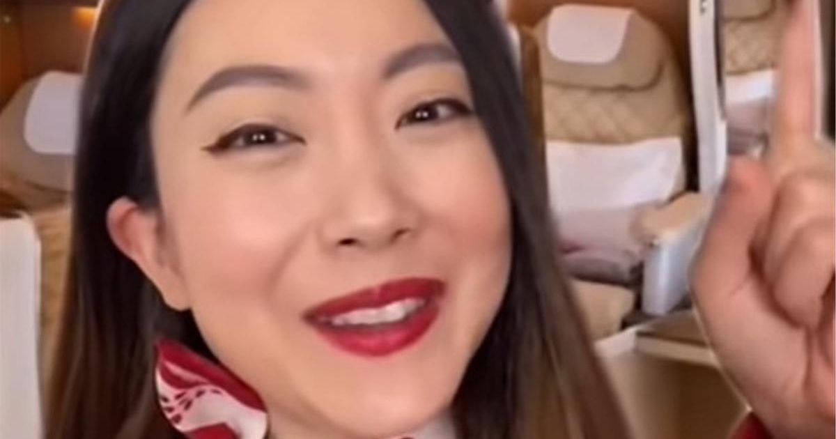 Flight Attendant Shares Best Seats To Book On Plane
