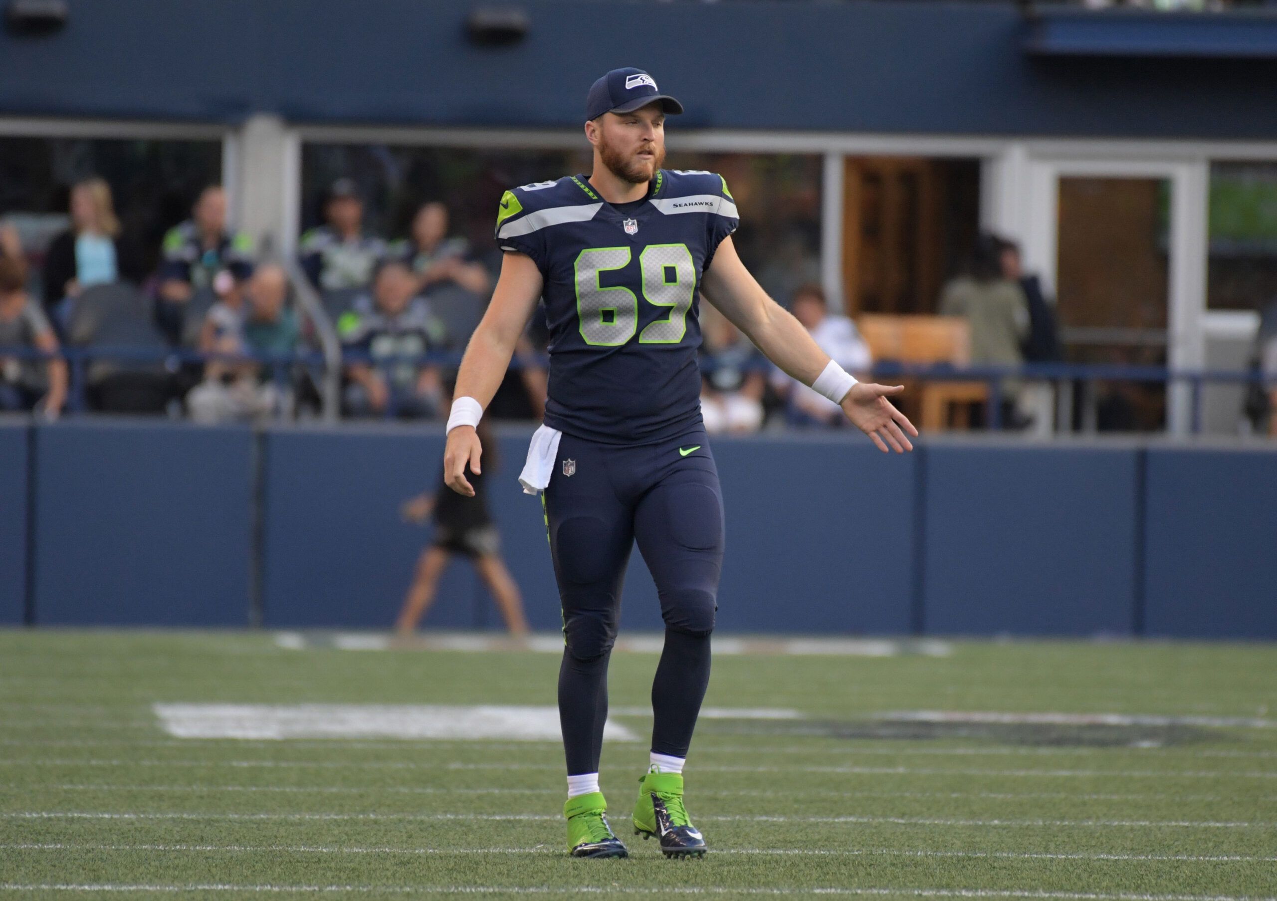 Rams worked out Pro Bowl long snapper Tyler Ott