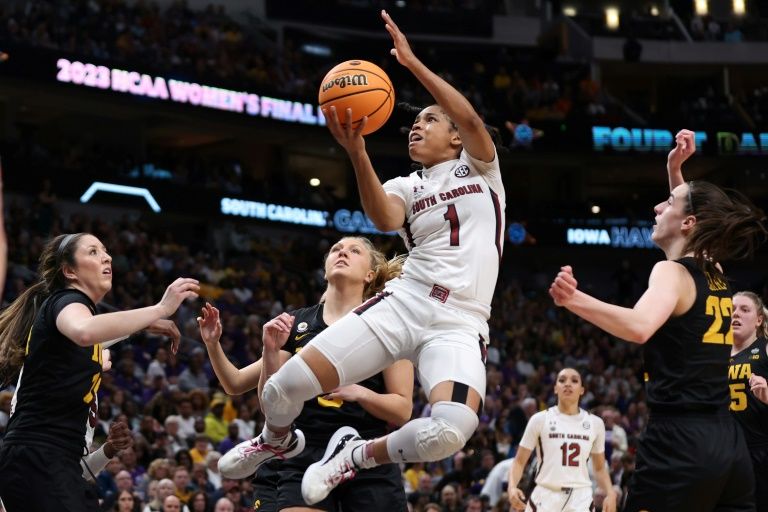 US women's college basketball season to open in Paris