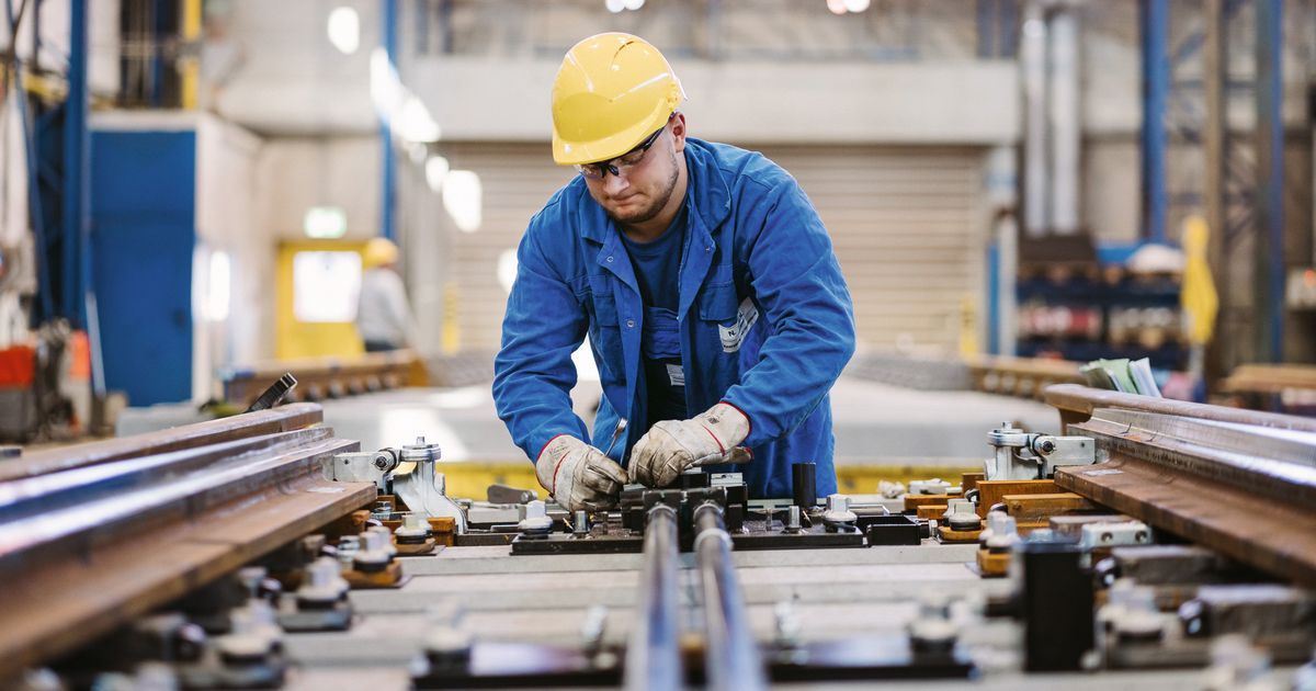 Hull set for HS2 logistics role as European steel…