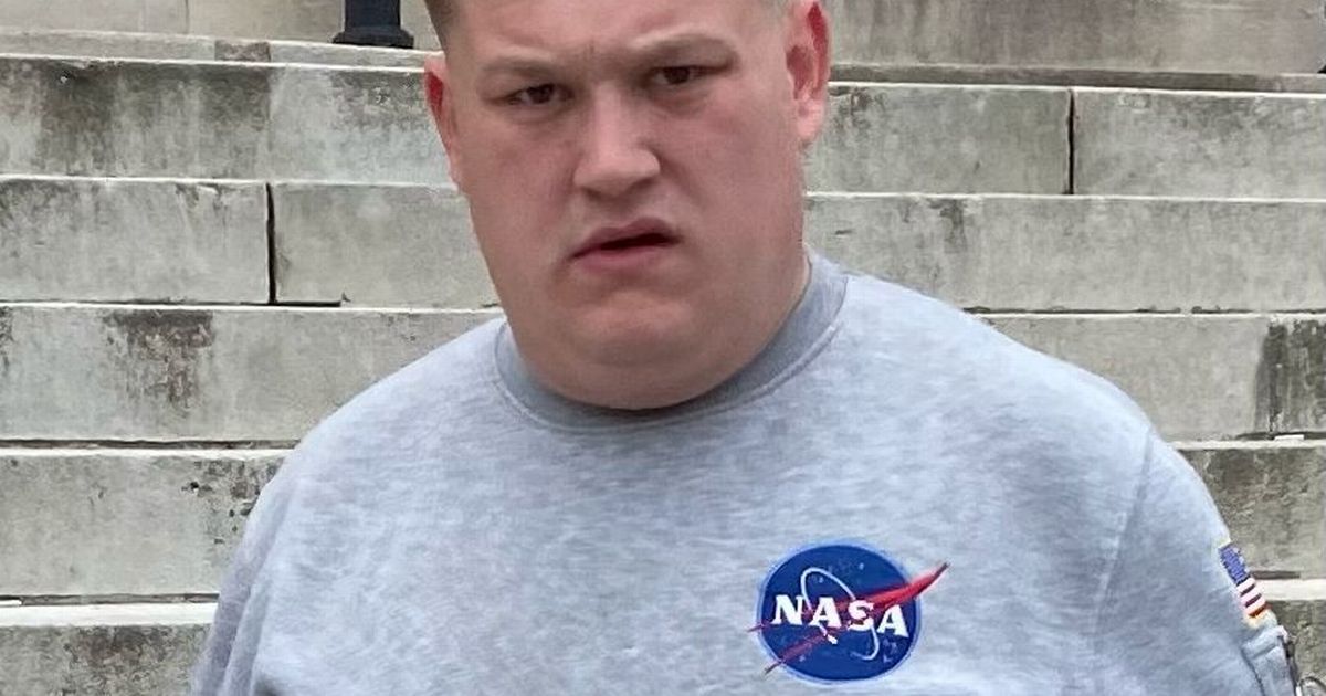 Man who ran cannabis operation from mum's house avoids…