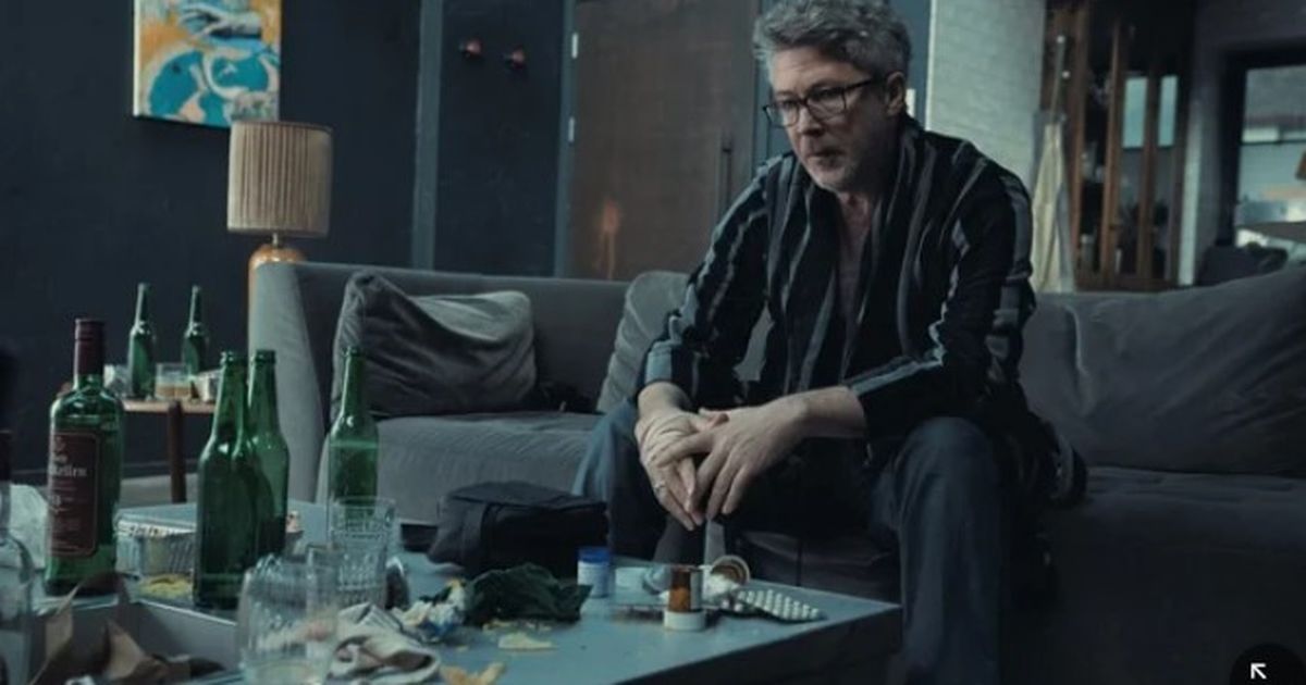 RTE Kin: Frank begins to spiral as gardai get closer…