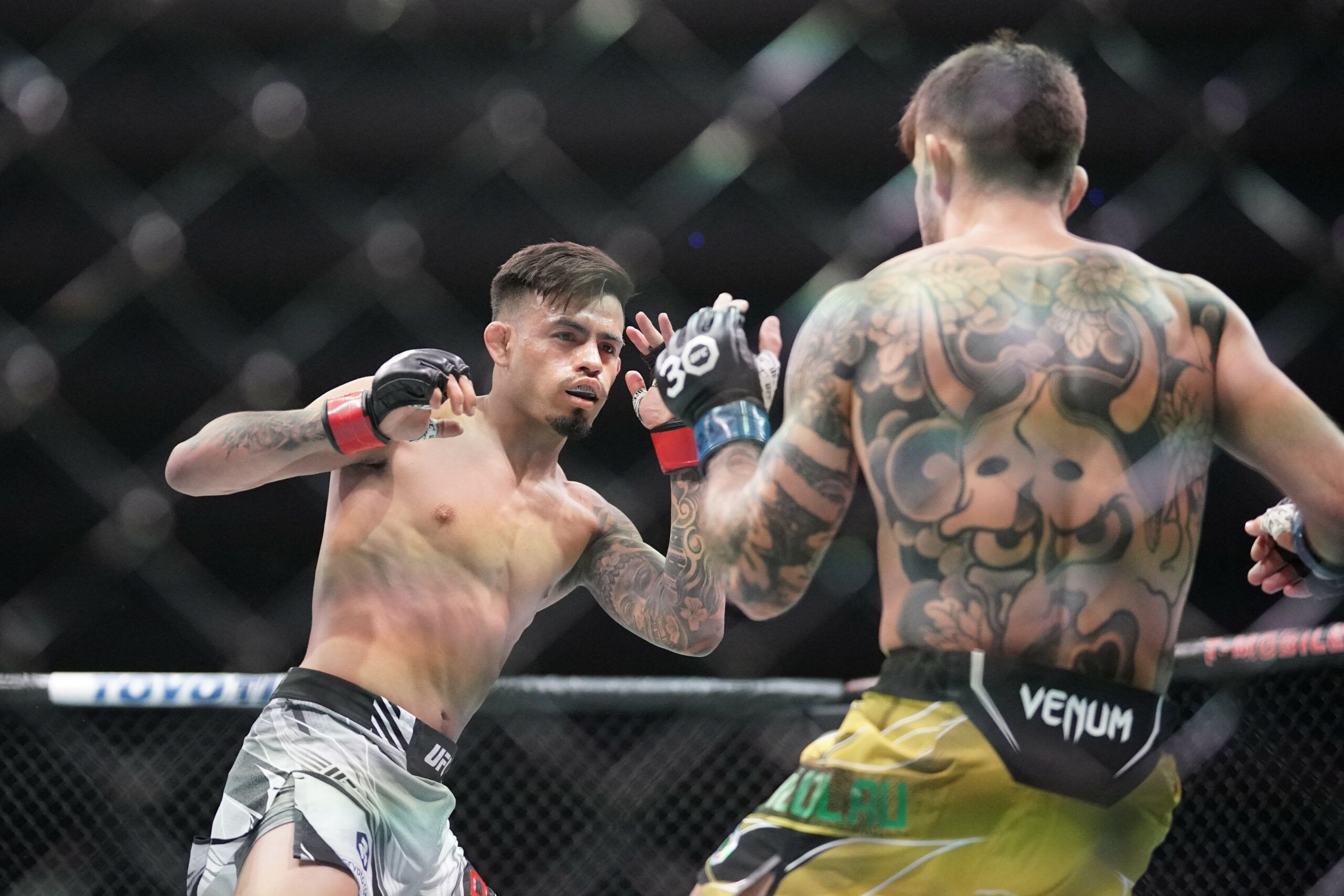 Brandon Royval says he’ll back up Brandon Moreno vs.…