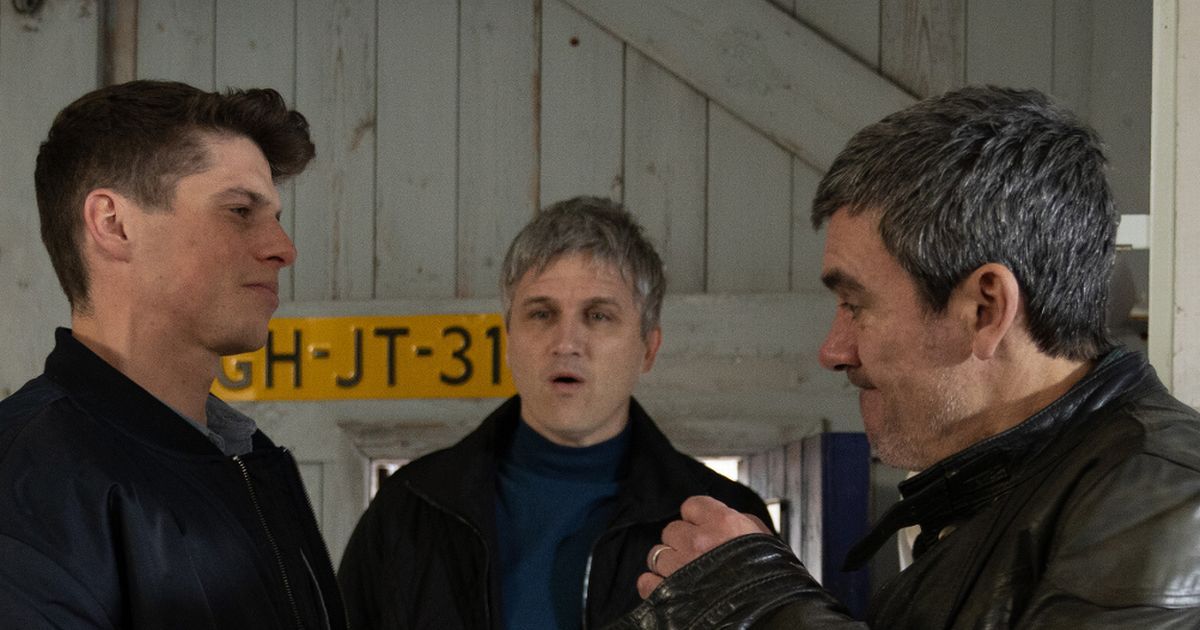 Emmerdale spoilers: Cain attacks secret nephew Nicky… Emmerdale spoilers: Cain attacks secret nephew Nicky…