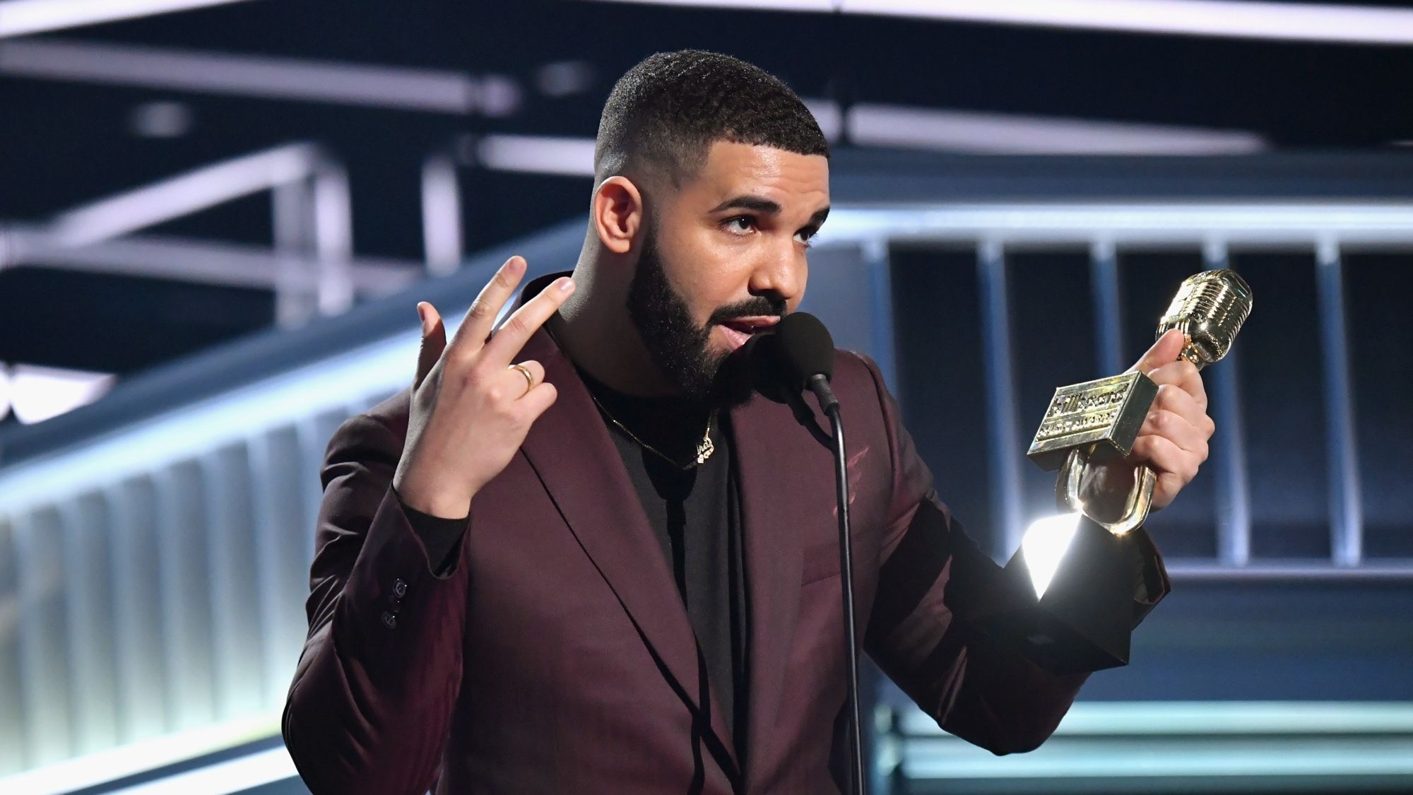 Fake Drake and The Weeknd smash hit proves the world…