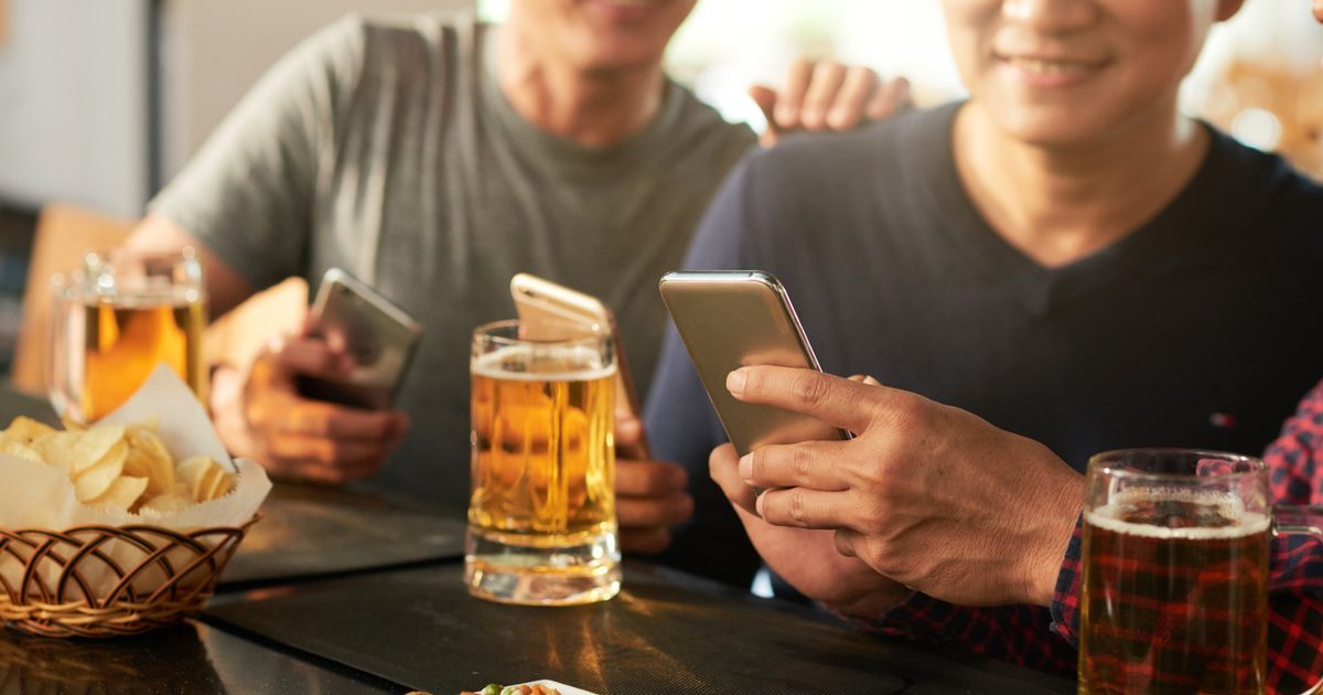 Pub tells punters to leave phones at home ahead of…