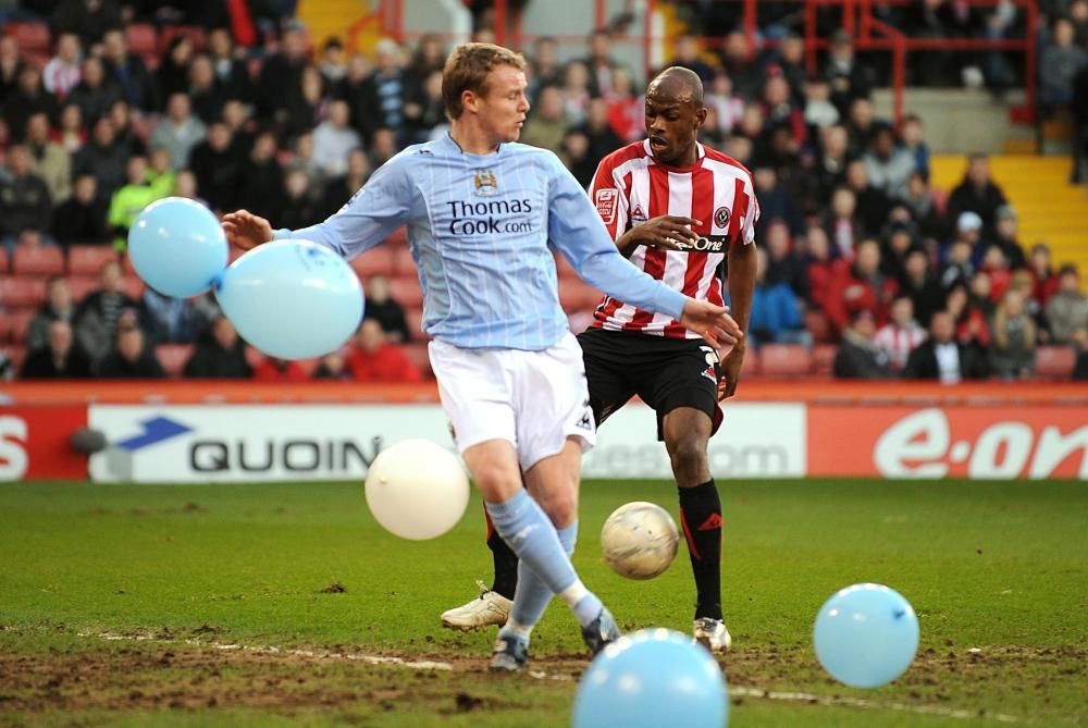 How a balloon helped Sheffield United stun Manchester…