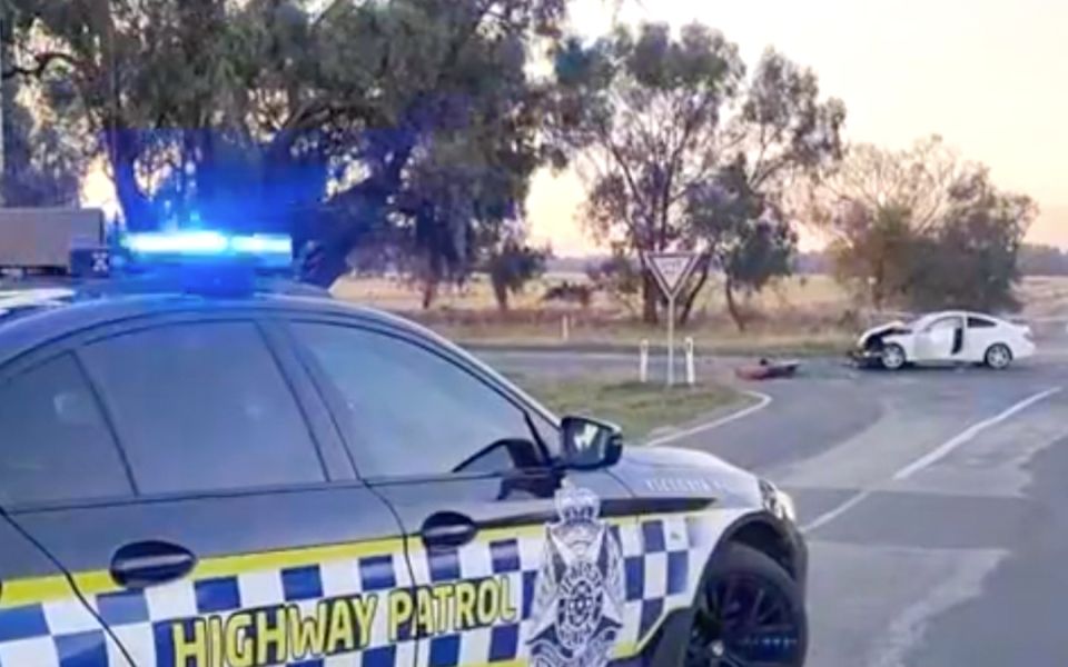 Five dead after horrific crash near Vic, NSW border