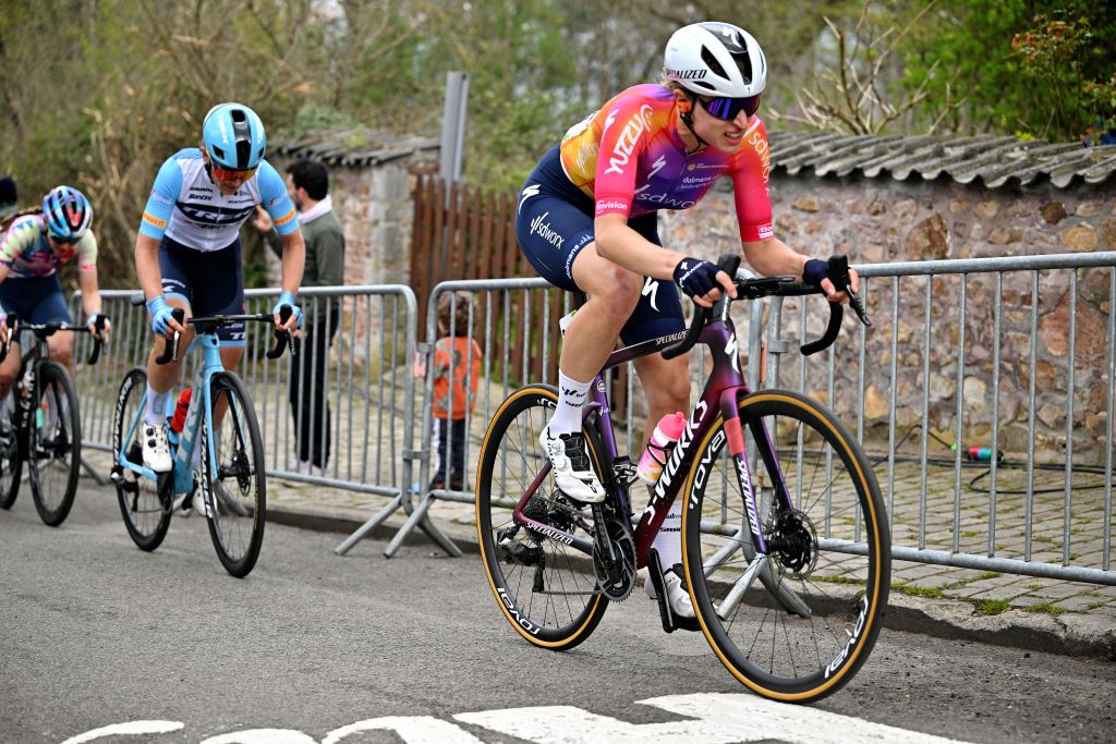 Marlen Reusser re-signs with SD Worx for another season