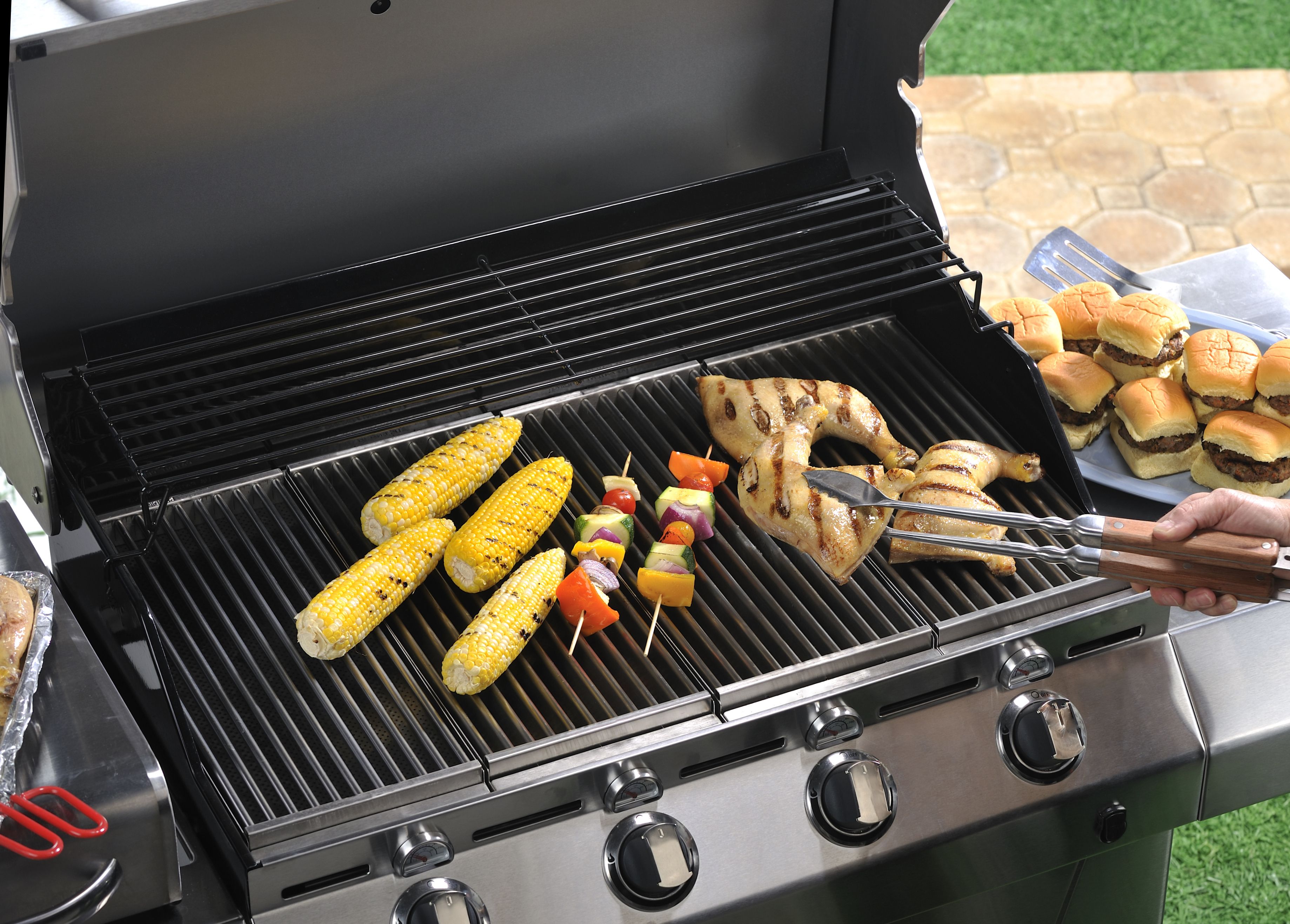 8 measures you can take to stop your gas grill's…