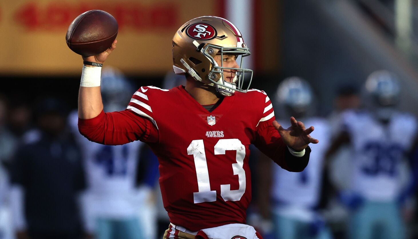 Why the Bears should draft a backup quarterback