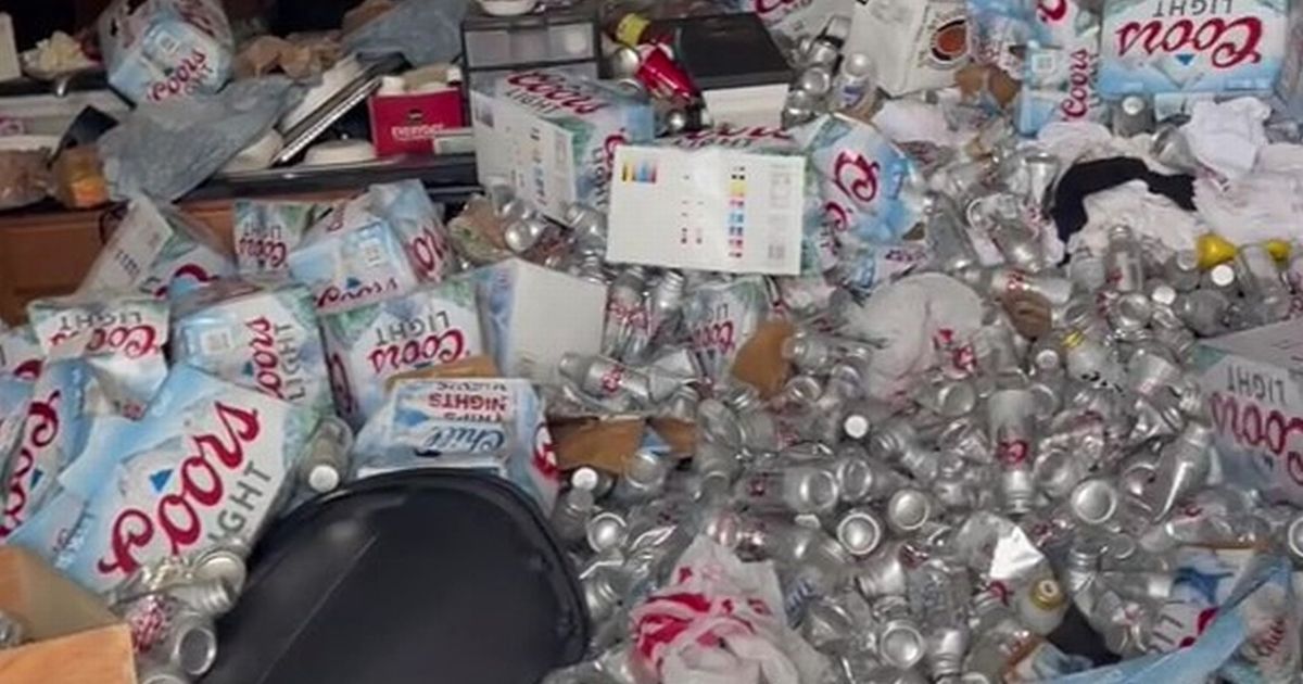 Inside hoarder's home from hell filled with…