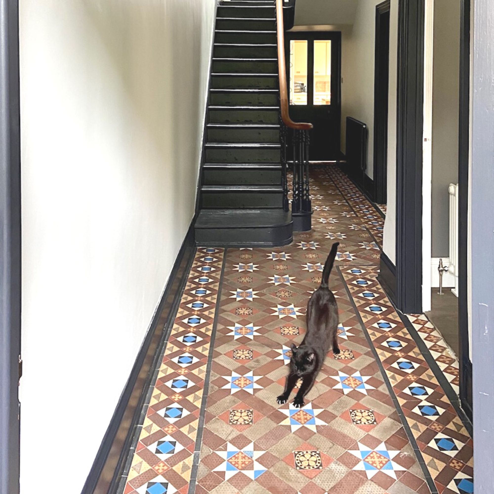 This DIY stunning hallway transformation is full of…