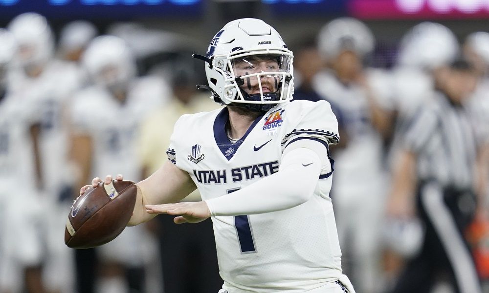 2023 NFL Draft Profile: Utah State QB Logan Bonner