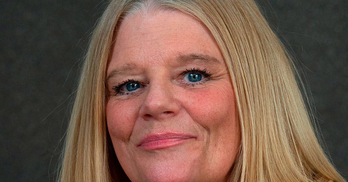 East Kilbride woman whose mum tried to kill her tells…