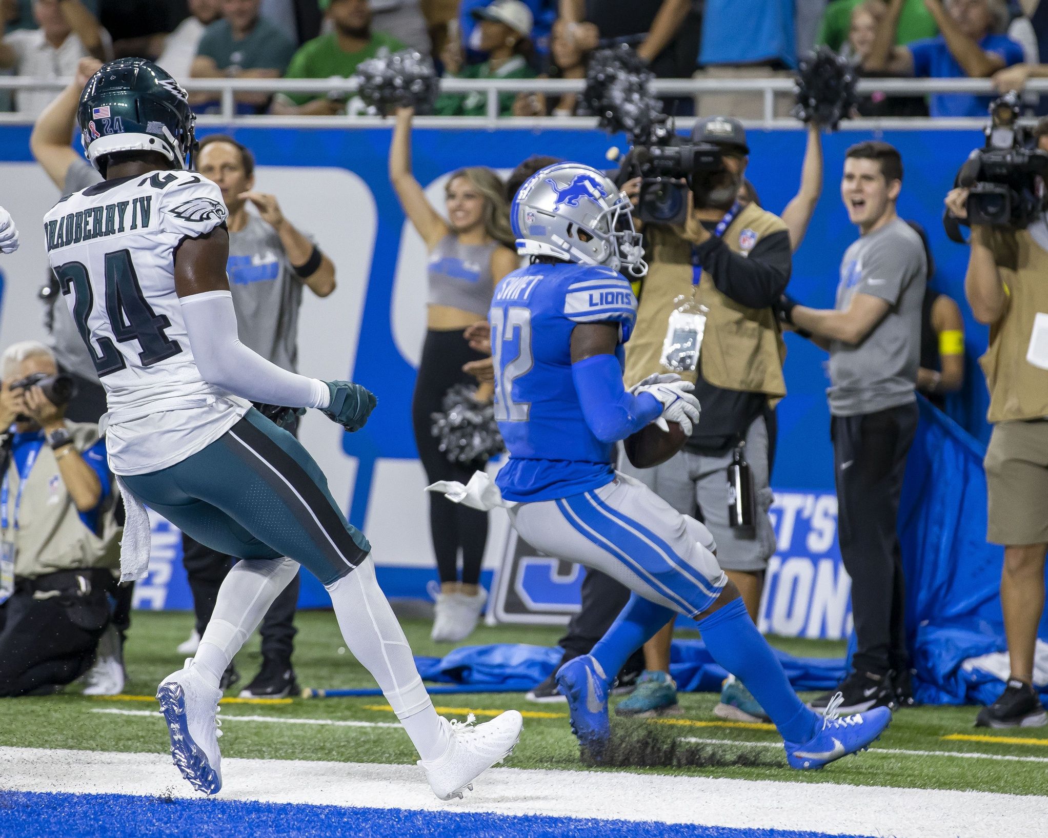 Eagles acquire RB D’Andre Swift from the Lions for…