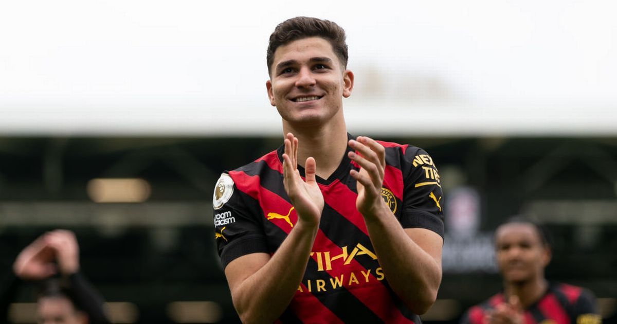 Julian Alvarez sends warning to Arsenal as striker…