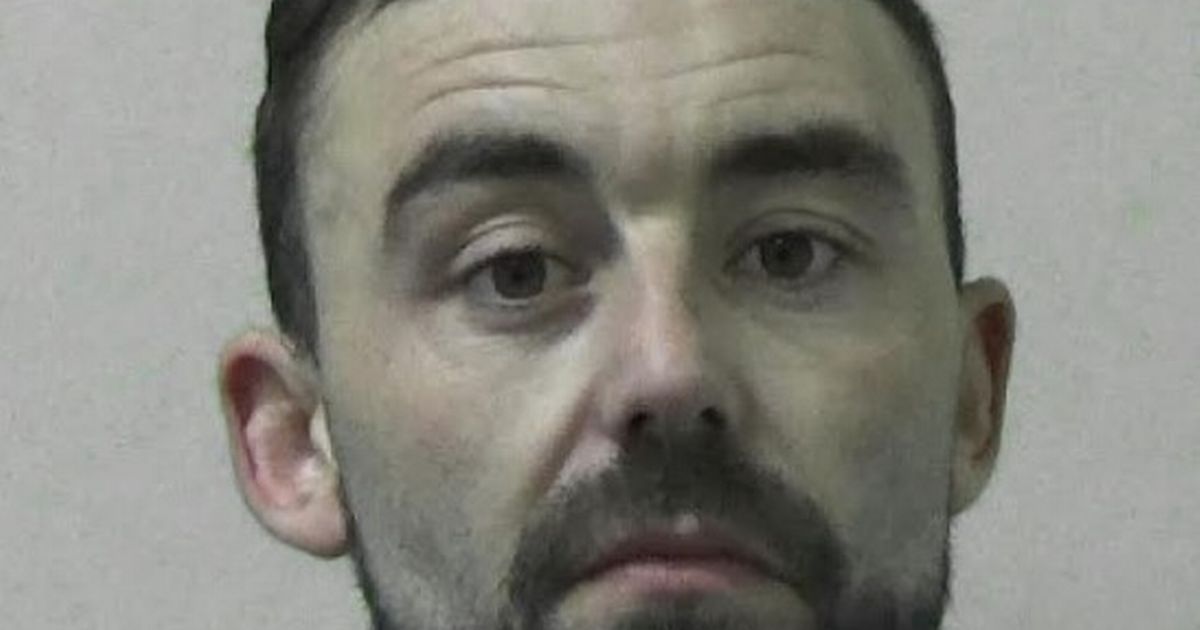 Crying Hebburn stalker bombarded ex-girlfriend with…