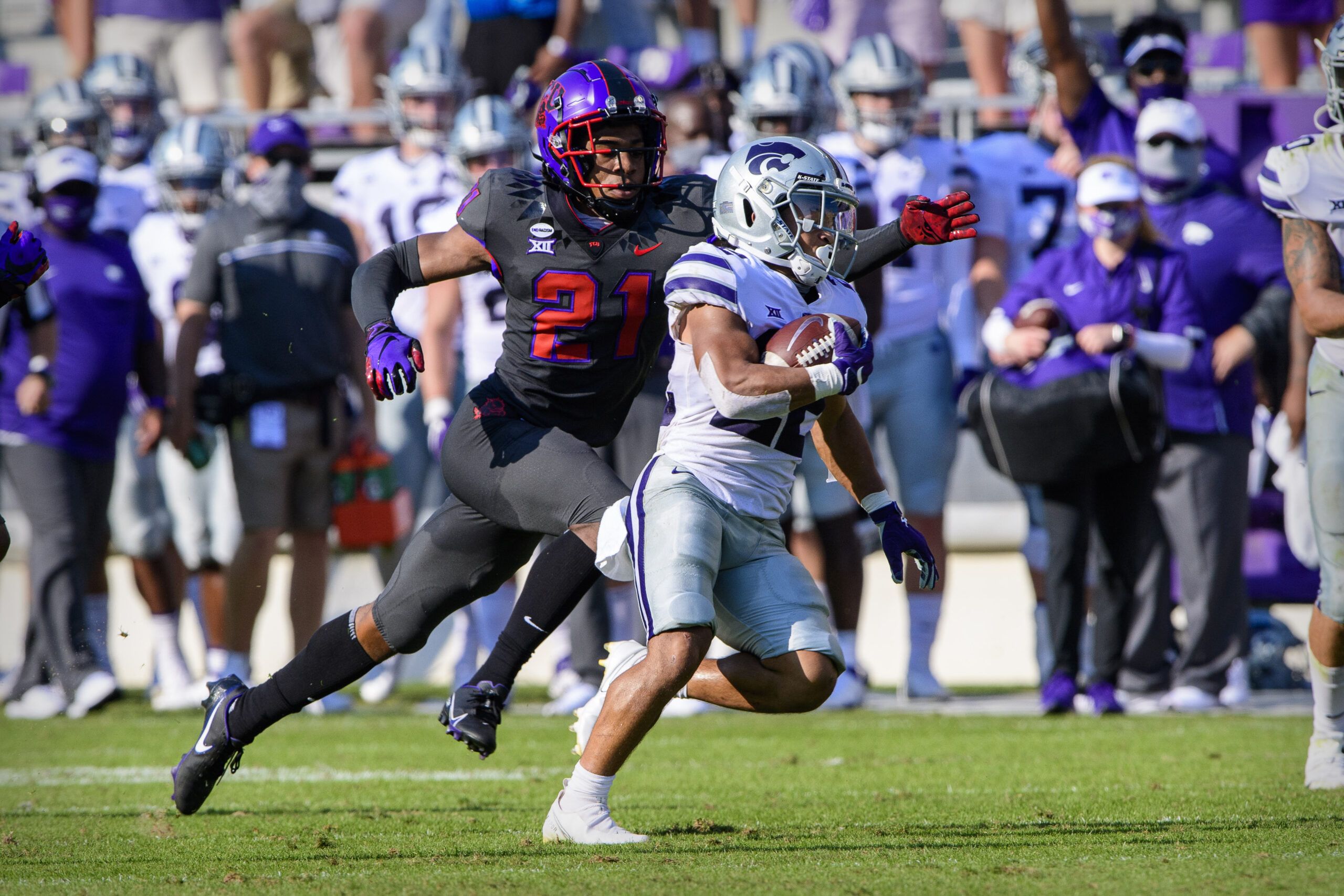 WATCH: Deuce Vaughn’s dad makes his draft call to the…