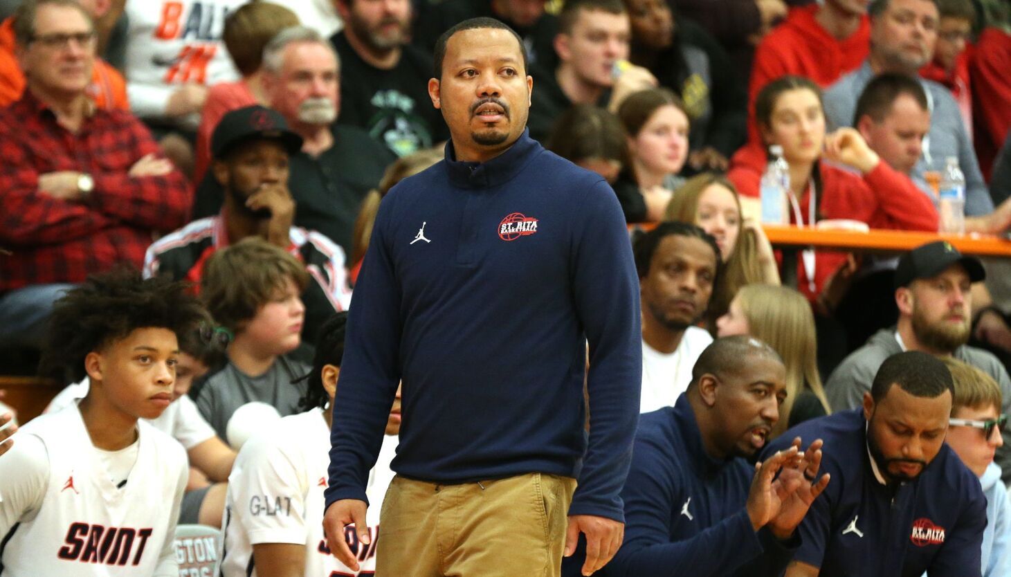 St. Rita basketball coach Roshawn Russell resigns