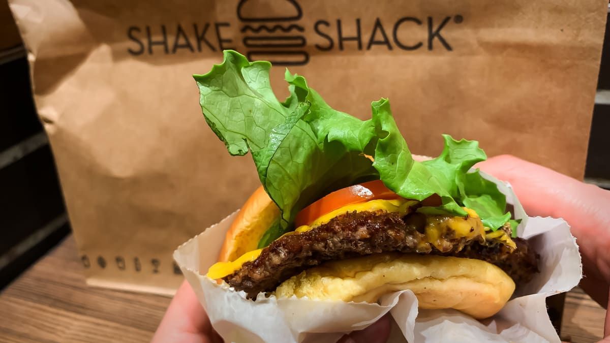 Shake Shack Is Making a Huge Bet On These New Menu…