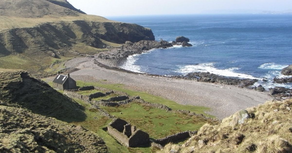 The tiny Scots island bothy dating back centuries you…