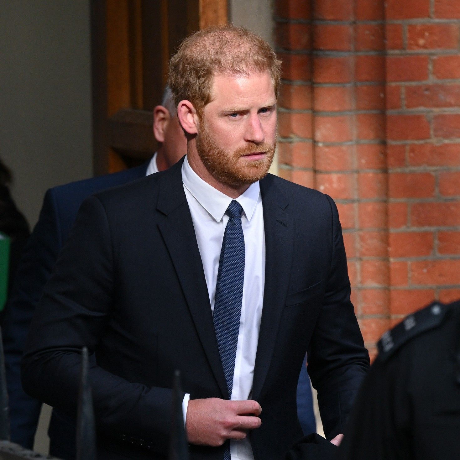 The Royal Family Didn’t Want to “Complicate Matters”…