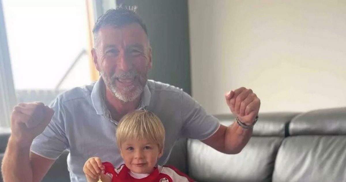 Family devastated as dad told cancer is incurable a…