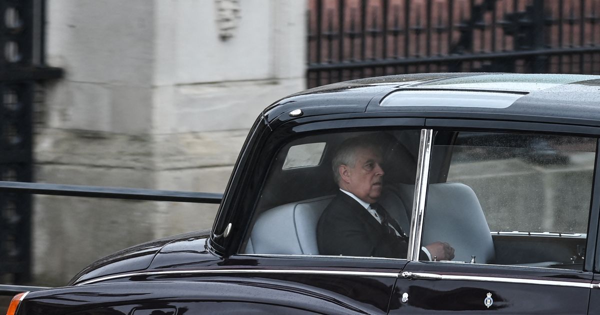 Prince Andrew booed as he's driven past Coronation…