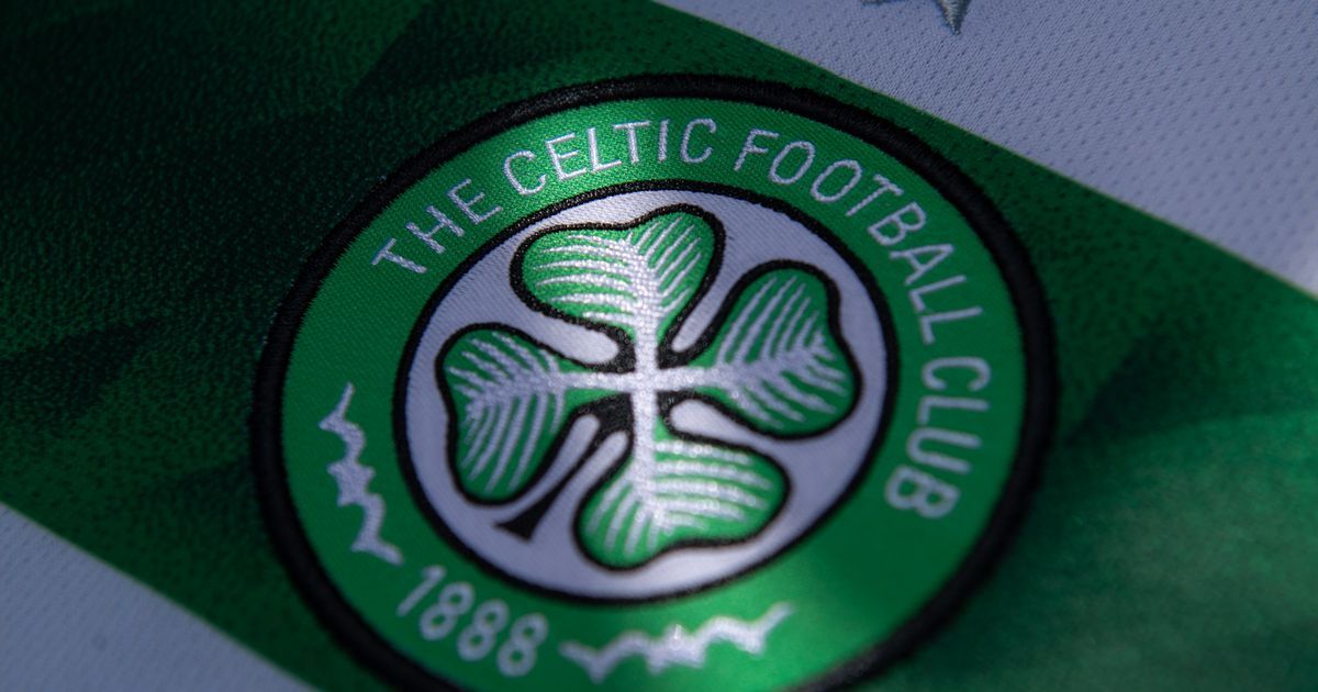 Celtic fans unveil 'F*** the King, Crown the…