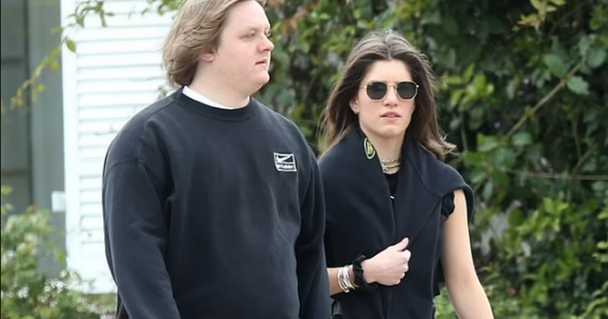 Lewis Capaldi pictured on romantic stroll and lunch in…