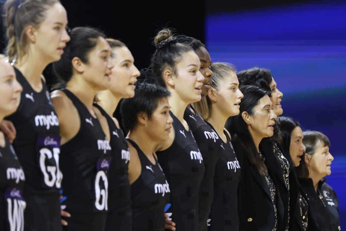 A Silver Ferns squad to win the Netball World Cup
