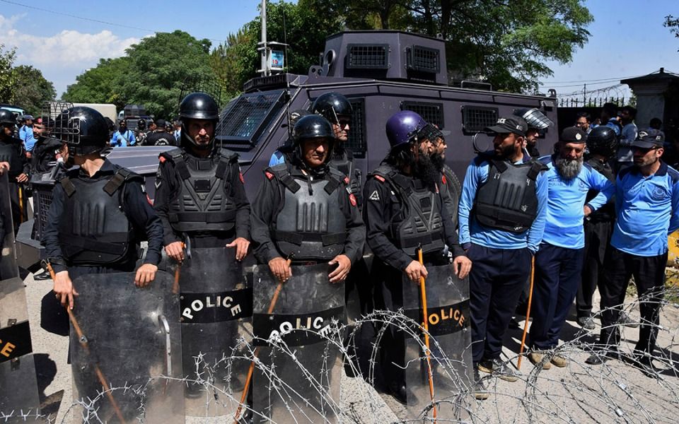 Ousted Pakistan PM Imran Khan arrested at Islamabad…