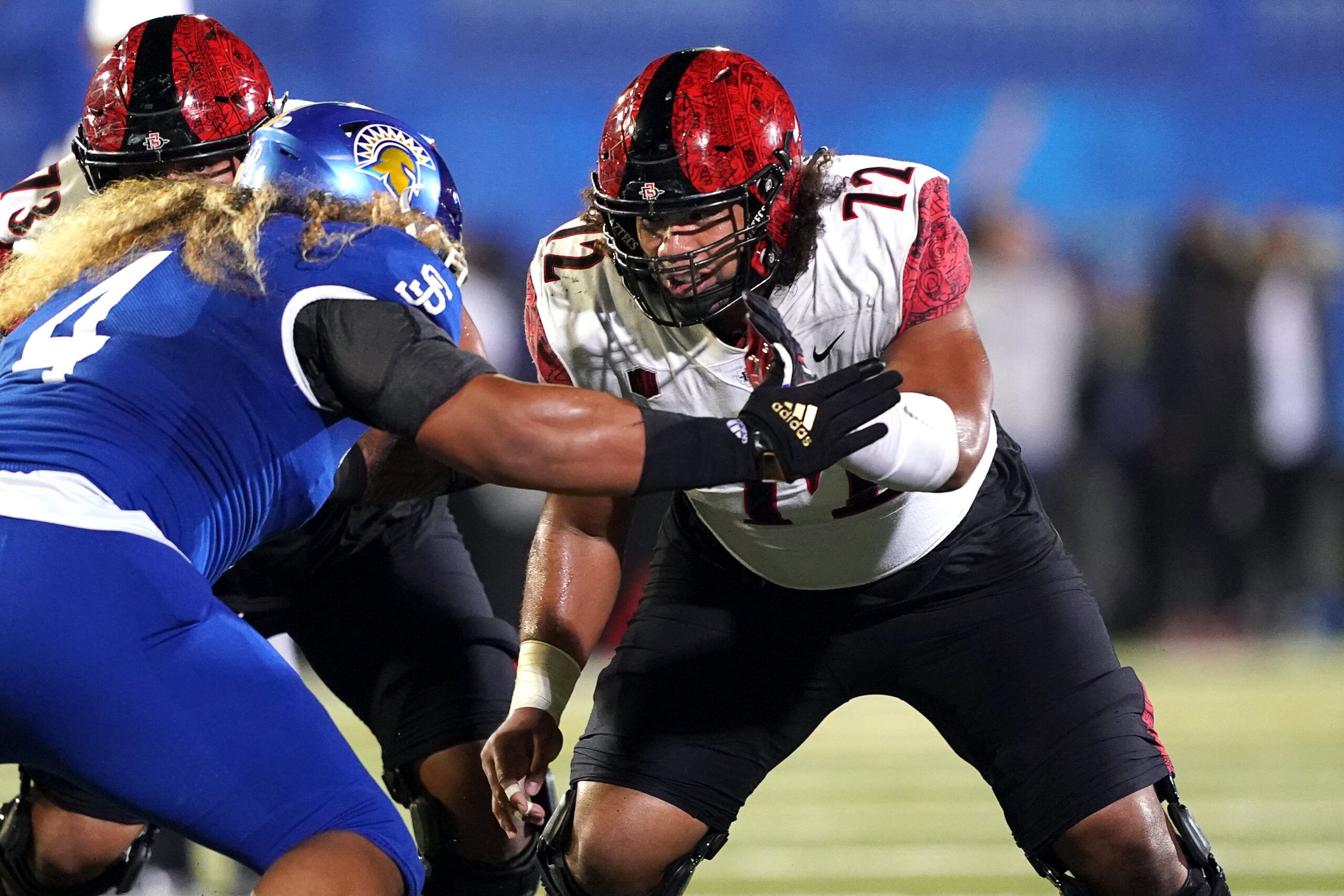 Dolphins Wire UDFA Player Profile: C Alama Uluave