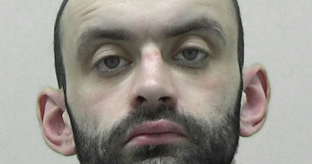 Serial stalker who breached restraining order and…