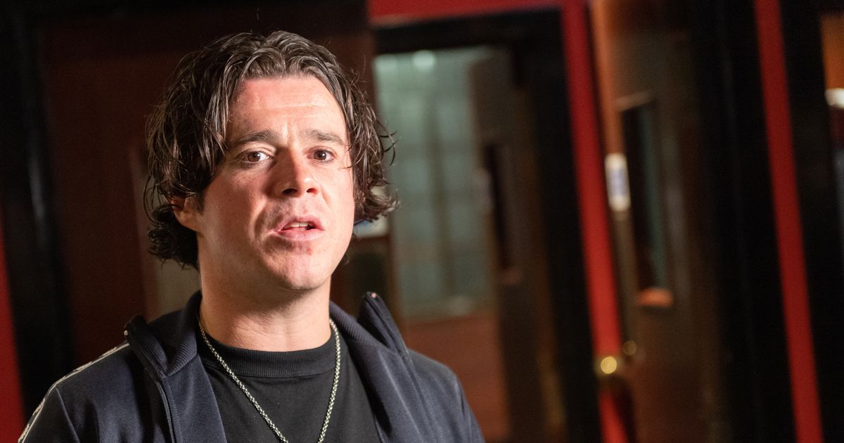 The View frontman Kyle Falconer filmed PUNCHING…