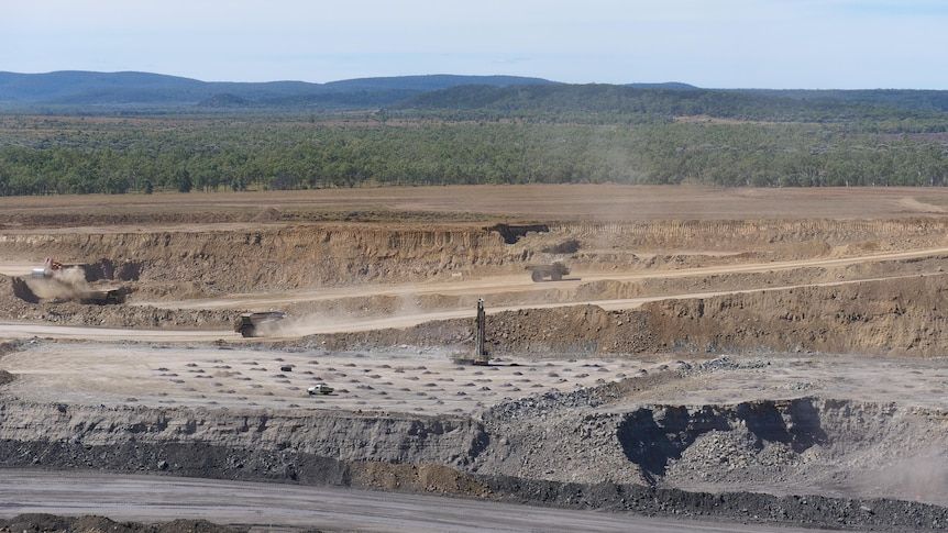 New coal mine in Bowen Basin, Isaac River Mine, set…