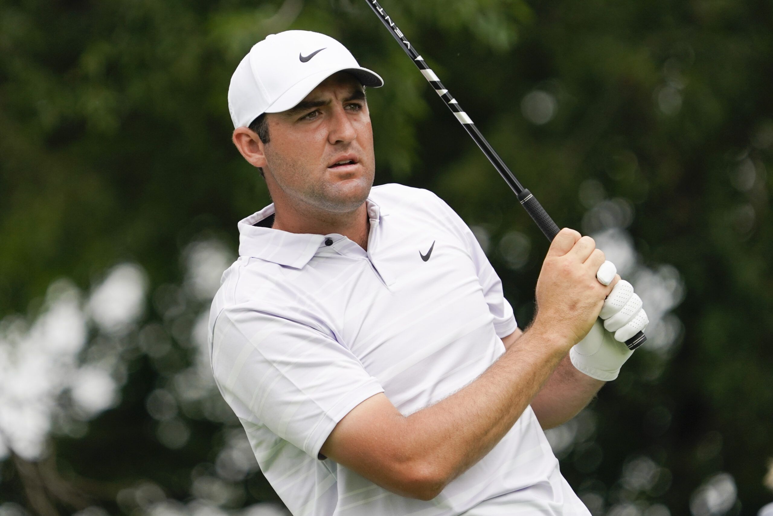 Scottie Scheffler ‘putted a little bit better,’ Aaron…