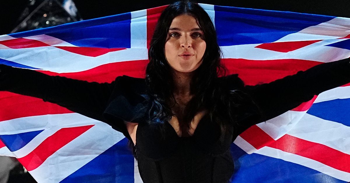 Eurovision viewers question 'mic issues' as Mae Muller…