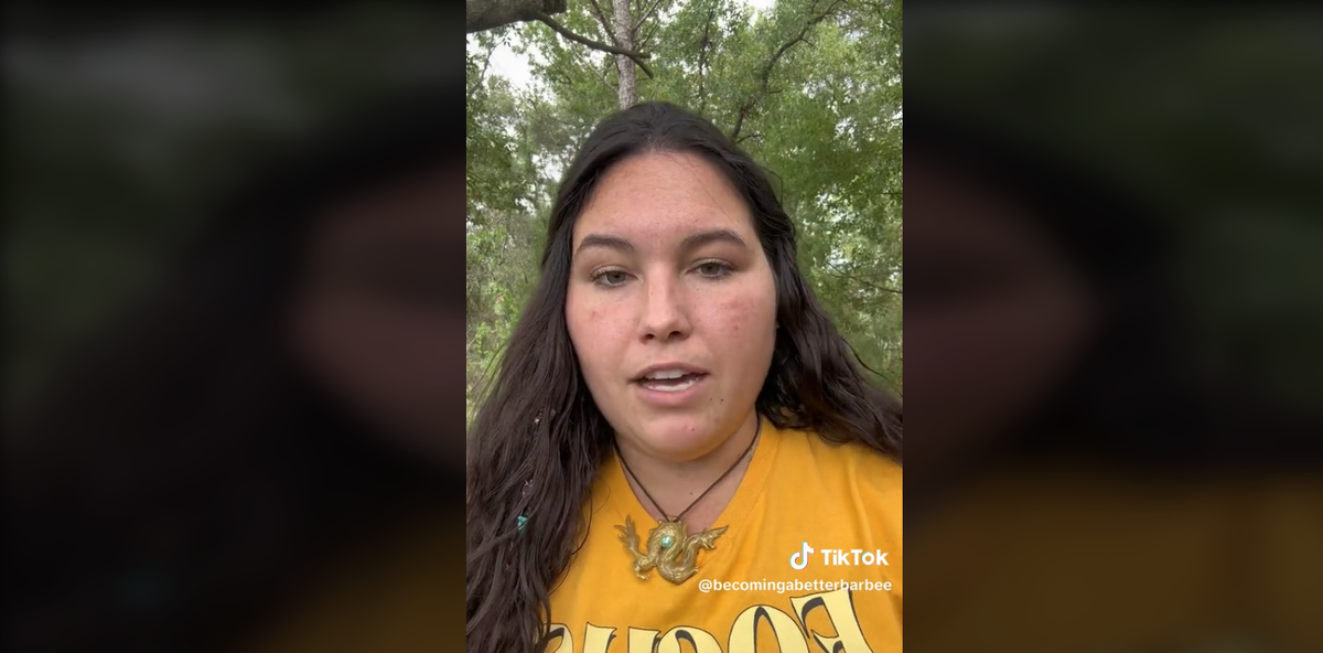 Florida teacher being investigated after showing…