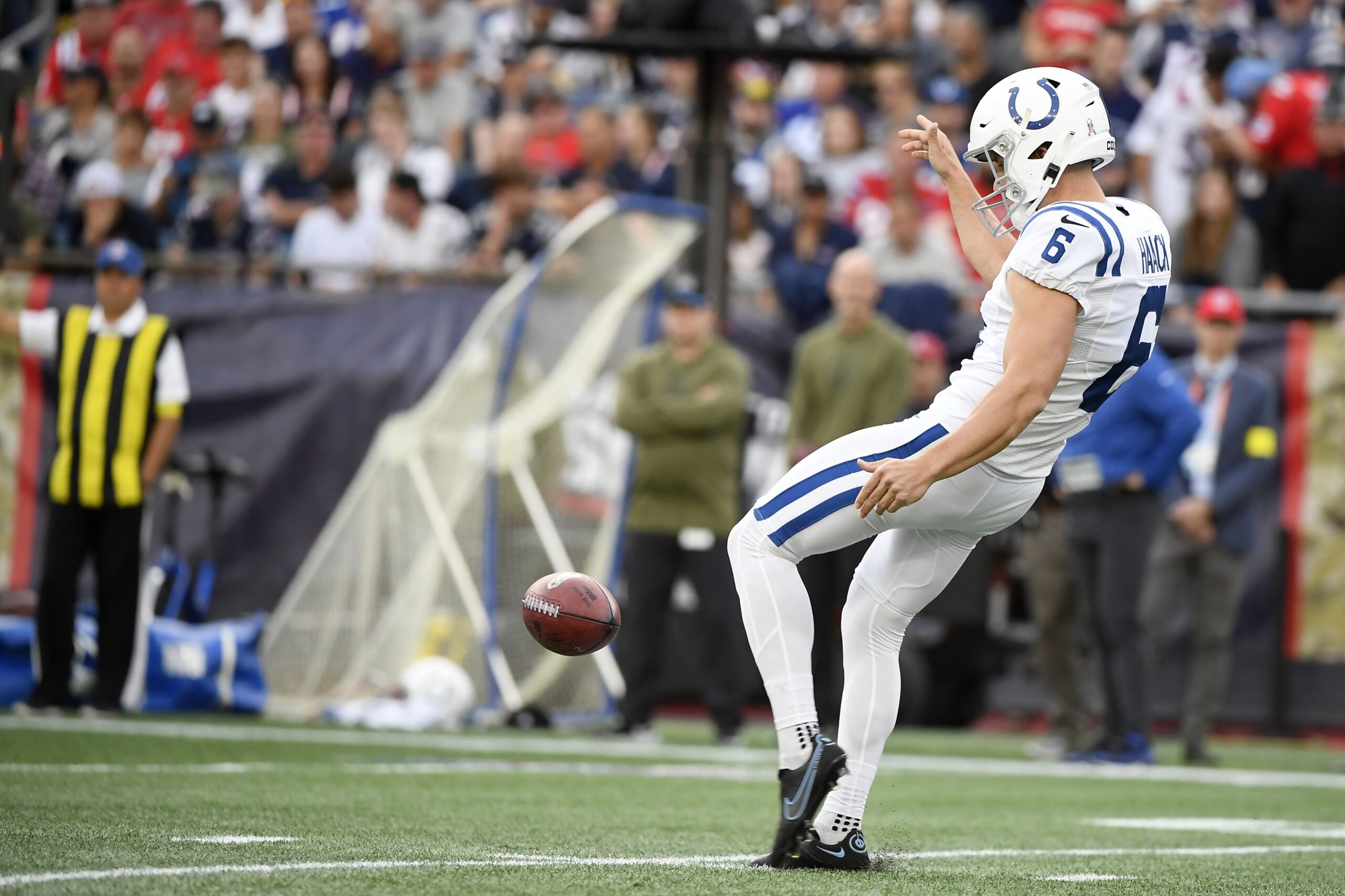 Cardinals release 3 players, sign P Matt Haack