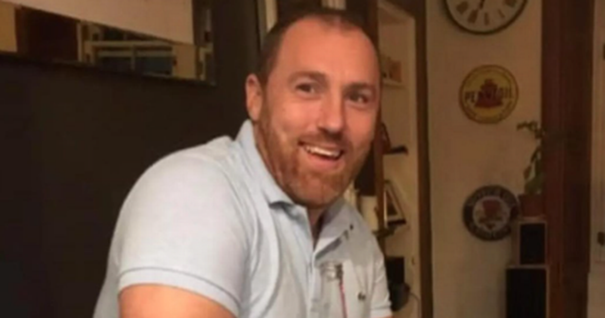 Scottish war hero who strapped himself to helicopter…