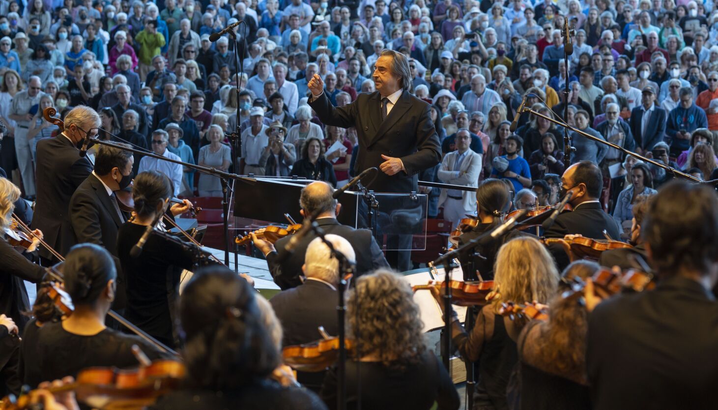 A CSO ‘Concert for Chicago,’ the Ravinia Festival, and…